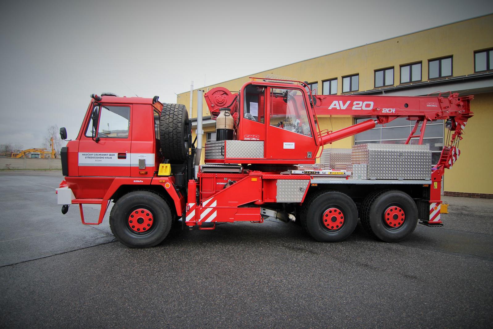 Hasičské listy | Jsou ještě modernější. Středočeští hasiči mají dva nové vyprošťováky | Technika